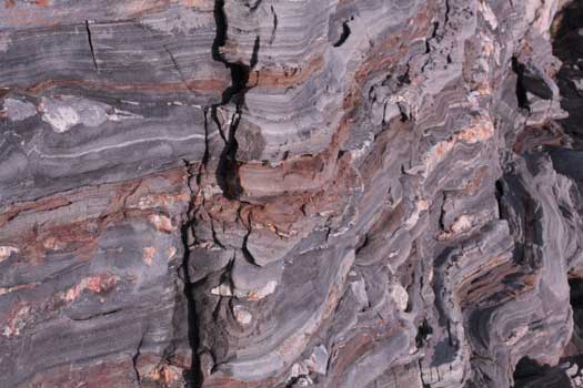 What Is the Significance of Stripe Patterns on Natural Stone? – Granite ...